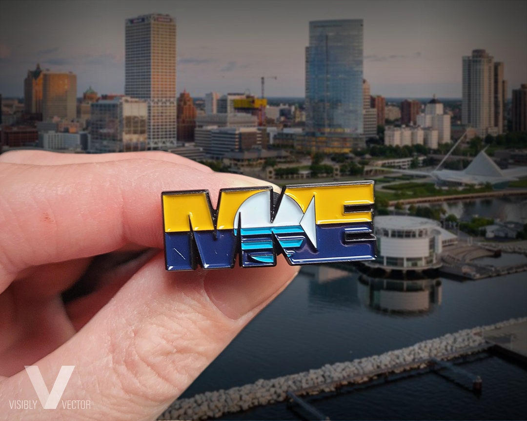 Milwaukee People's Flag Pin - MKE Flag - Etsy