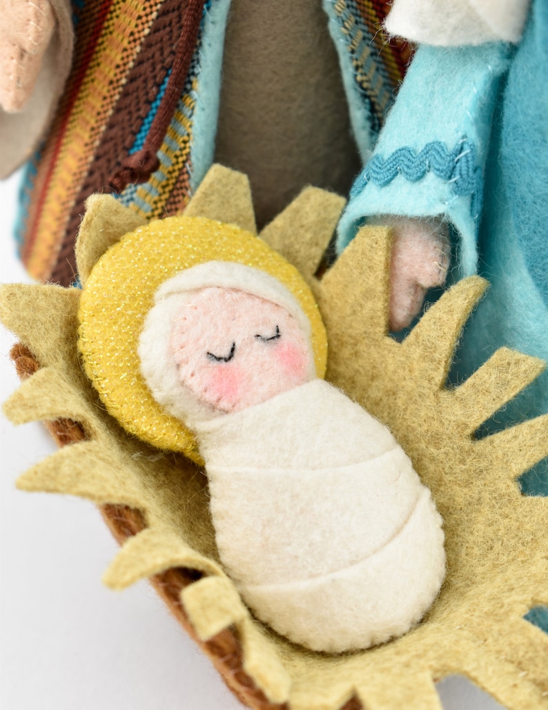 Away in a Manger - PDF Sewing Pattern | SVG Files | Felt Nativity ...