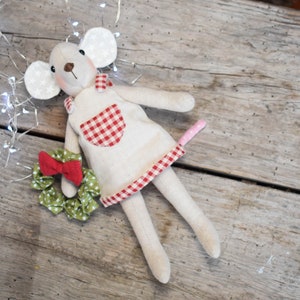 Merry the Christ-mouse - A Quality Sewing Pattern to Make a Loveable ...