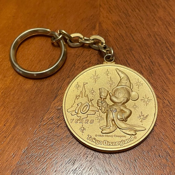 Tokyo Disneyland Keychain - Etsy