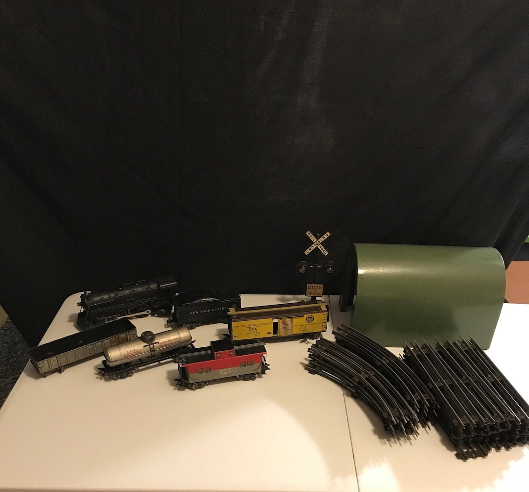 Vintage Marx Toys Train 999 and Track Set With Accessories From the ...
