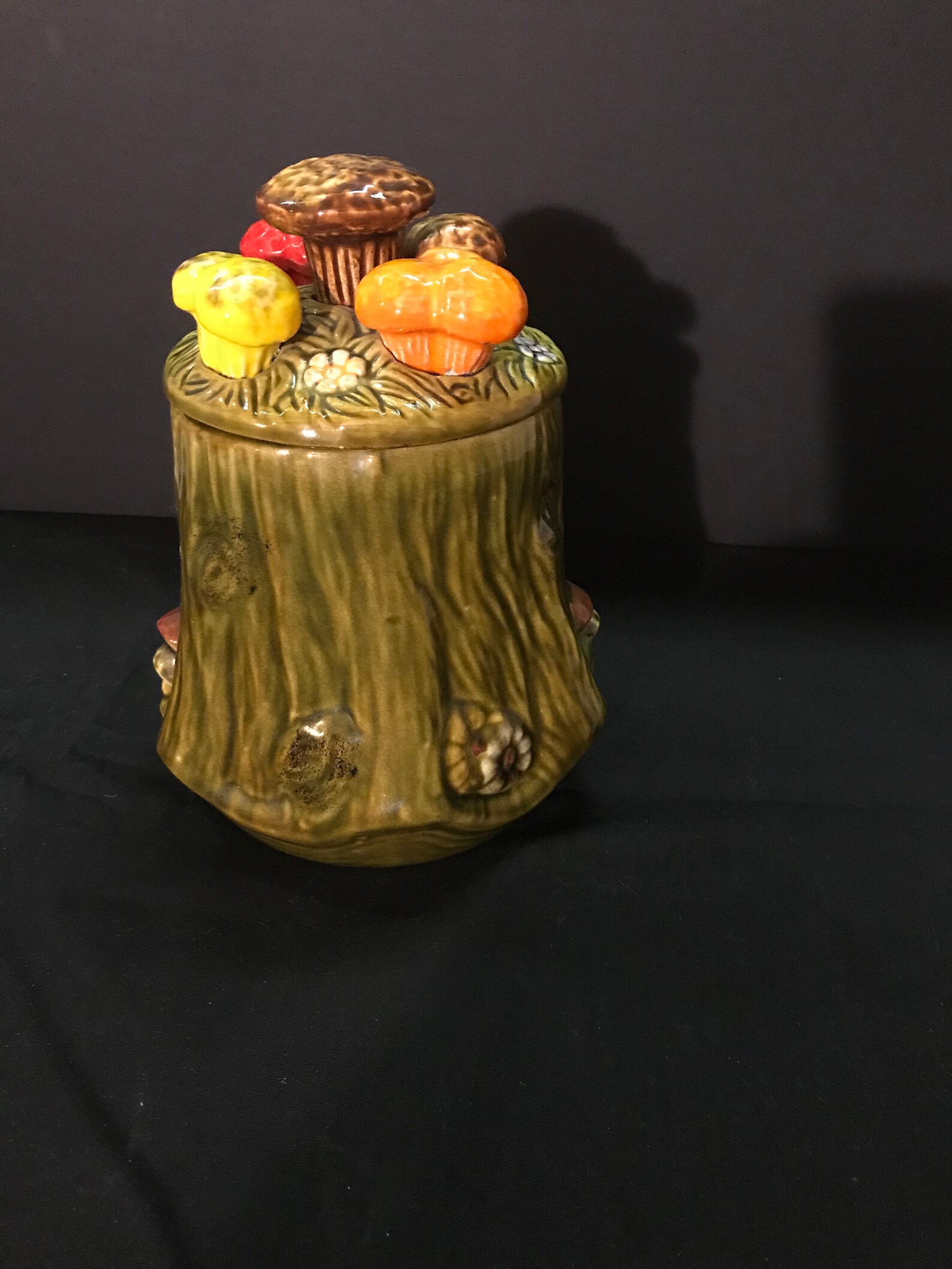 Vintage Tree Stump Cookie Jar With Colorful Mushrooms by Treasure Craft ...