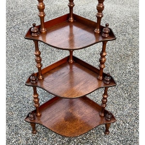 Vintage Victorian Style Corner Shelf - Etsy