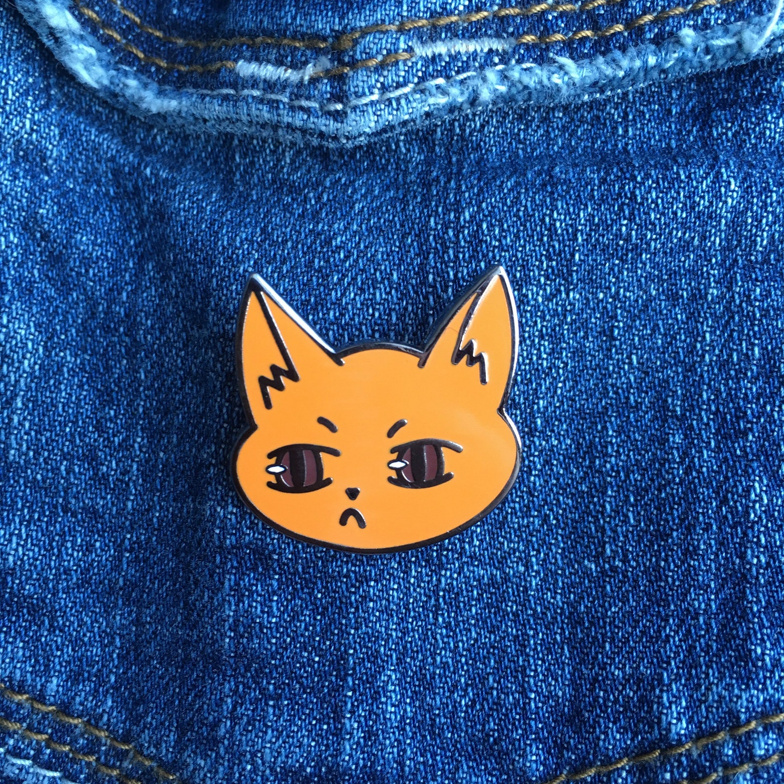Kyo Cat Enamel Pin | Etsy