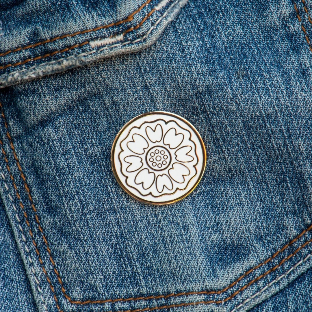 White Lotus Pai Sho Tile Enamel Pin | Leo Lotus Art | Flower Avatar ...