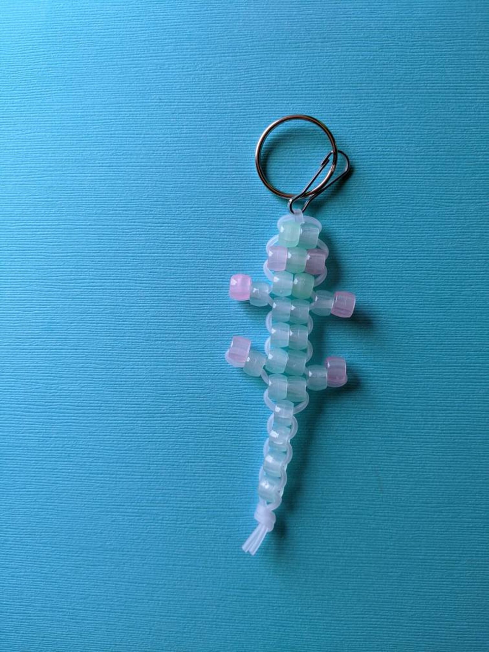 Mini Glow in the Dark Lizard Keyrings/ Green and White - Etsy