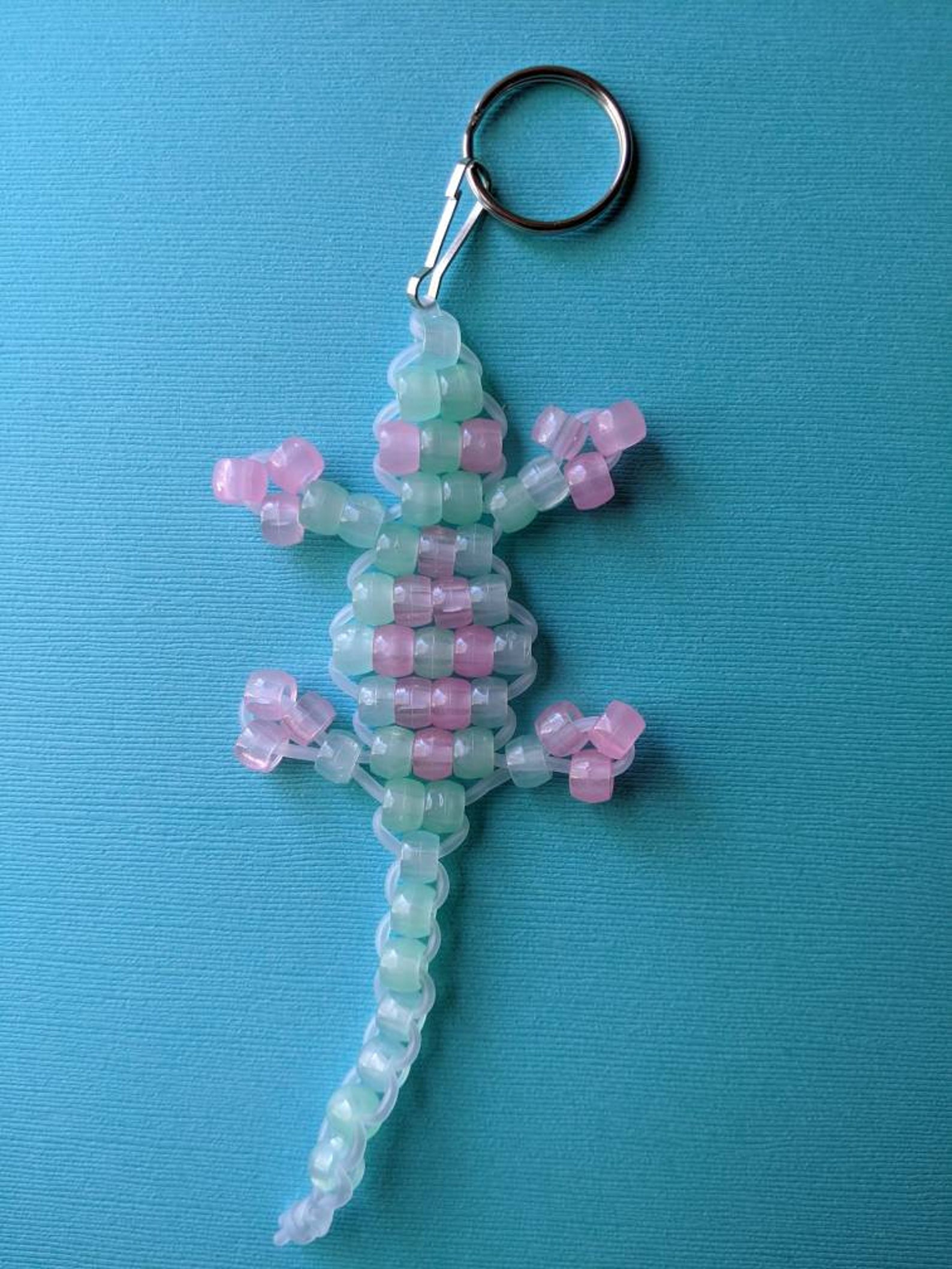 Keyrings-glow in the Dark Lizard - Etsy