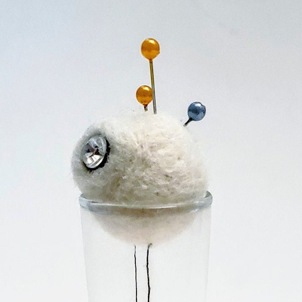 Needle Felted Pin - Etsy