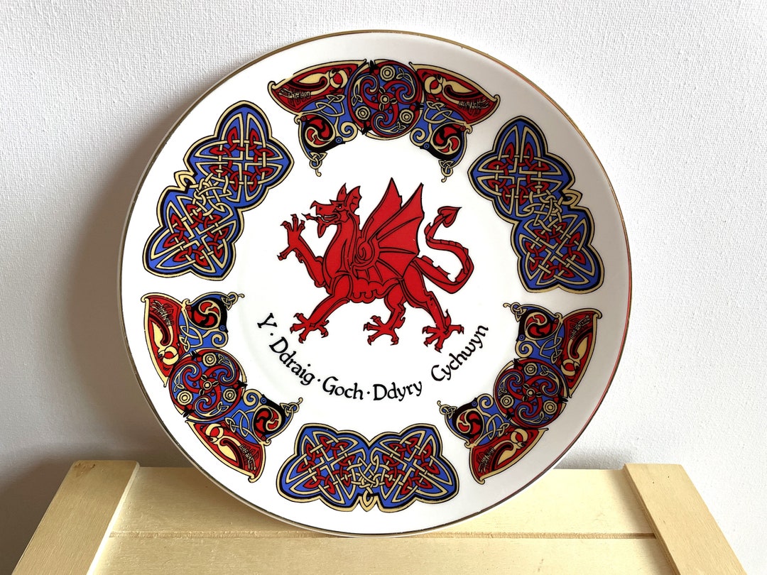 Crochendy Crefftaur Cantree Welsh Dragon Plate Made in Wales - Etsy