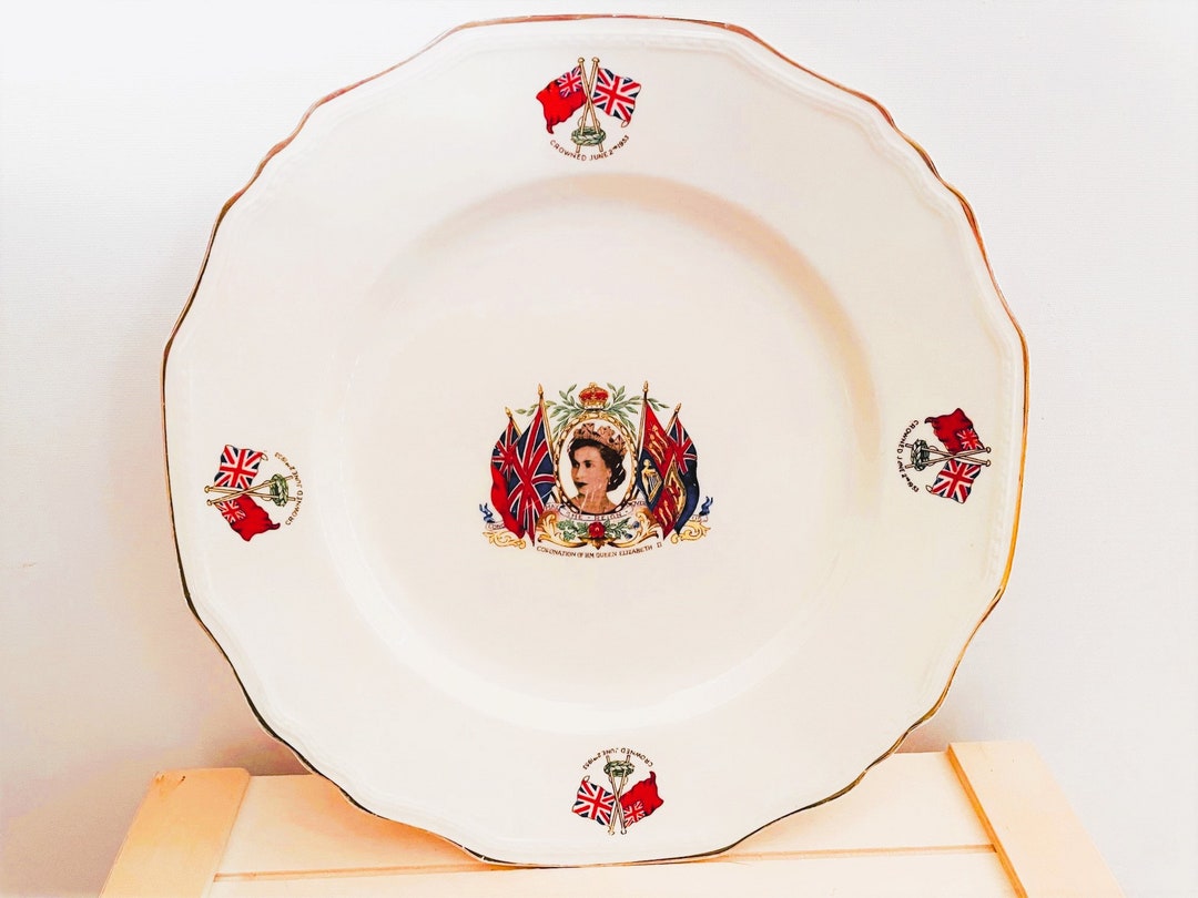 Queen Elizabeth II Coronation Plate From 1953, Made by Alfred Meakin ...