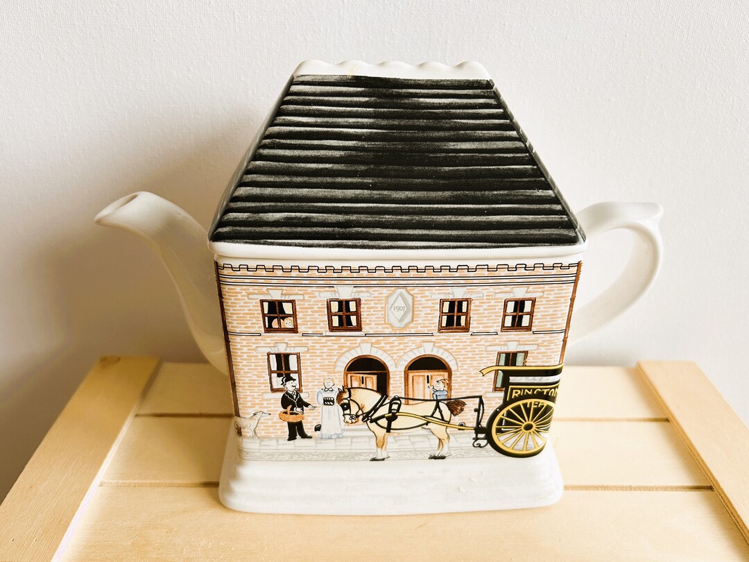 Wade Ringtons Collectors 1920s-theme Teapot, Fun Vintage Teapot in the ...