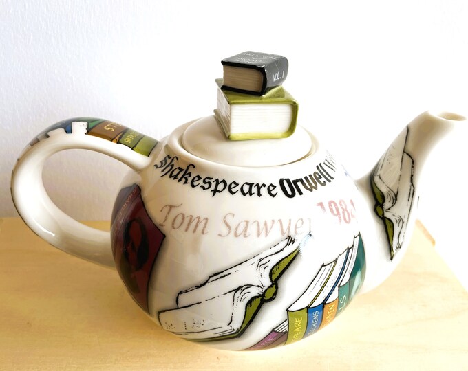Novel-tea Booklovers Teapot by Paul Cardew, Designed in England, Tea ...