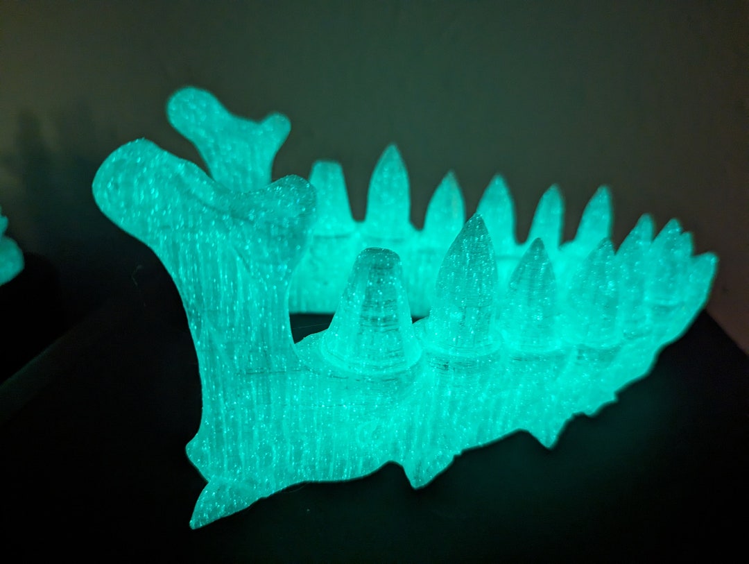 Dragon Jaw Dice Set Glow in the Dark Dragon Jaw Dice Sets Dragons TTPG ...