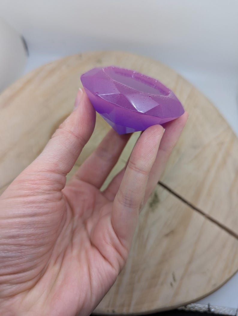 B Grade Glow Gem Purple Diamond Shape Blue Pink UV Reactive Magic ...