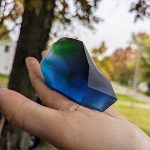 Blue Irregular Resin Crystal Dark Blue and Green Gem Resin Gem for ...