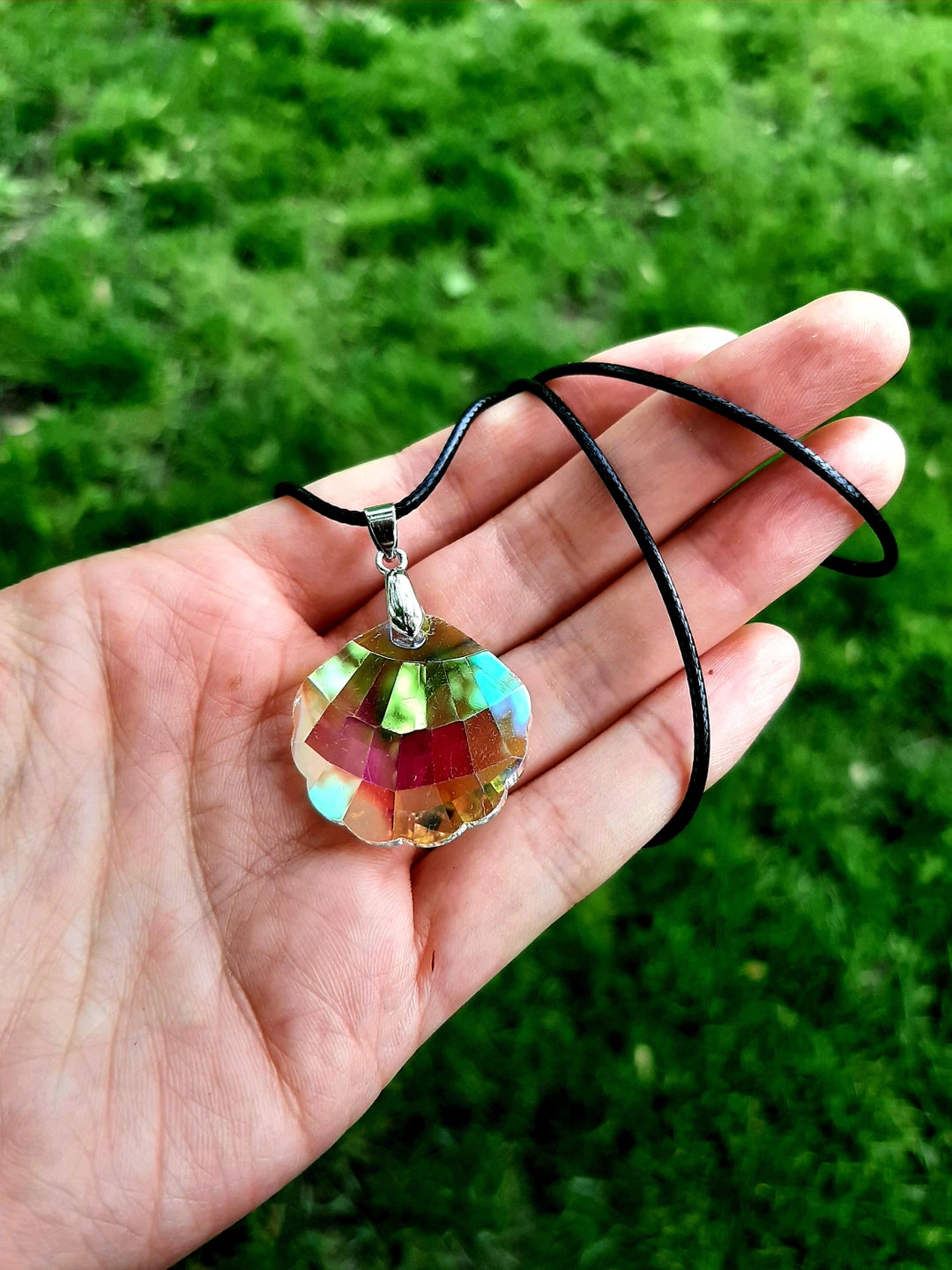 Big Mermaid Shell Necklace / Crystal Shell Necklace / Iridescent / Holo ...