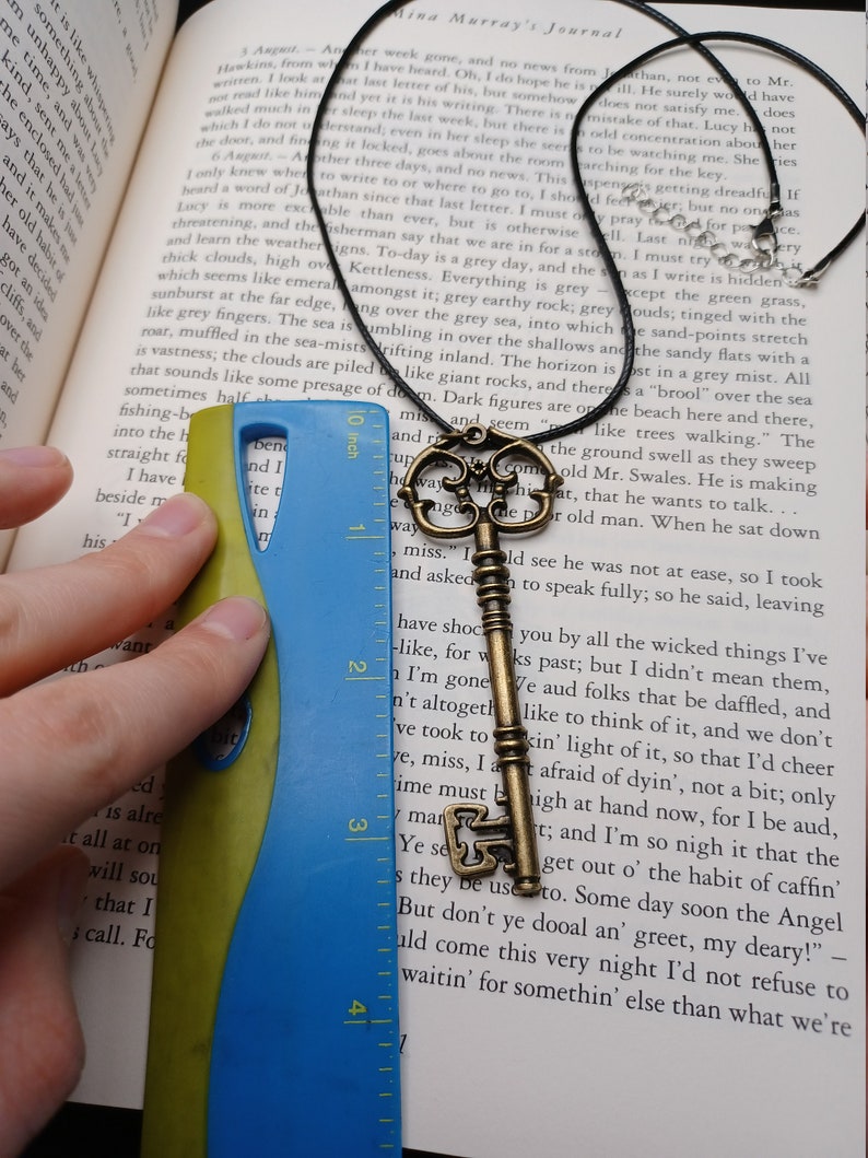 Vintage Key Necklace Skeleton Key Necklace Ornate Key Vintage Style ...