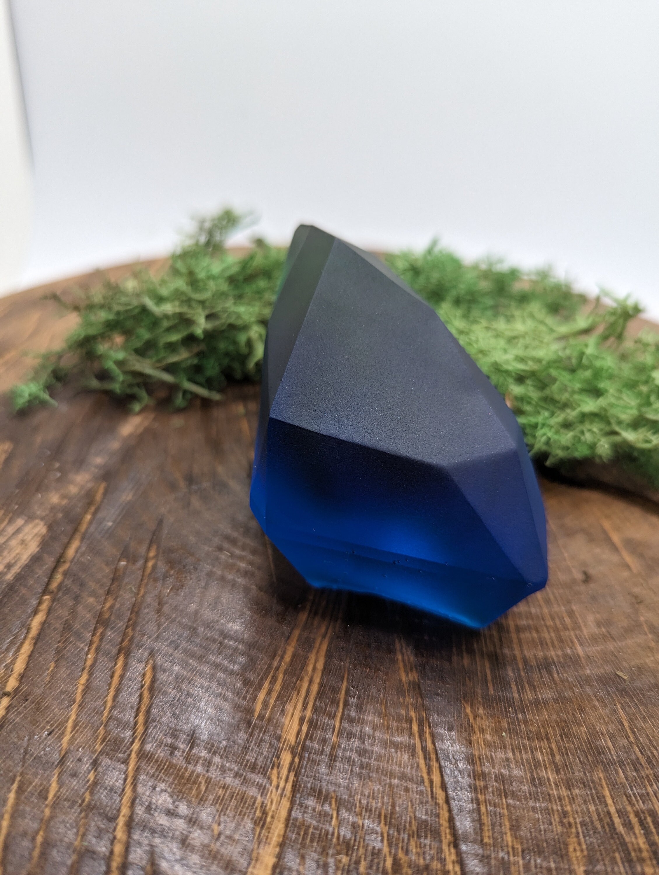 Blue Irregular Resin Crystal Dark Blue and Green Gem Resin Gem for ...