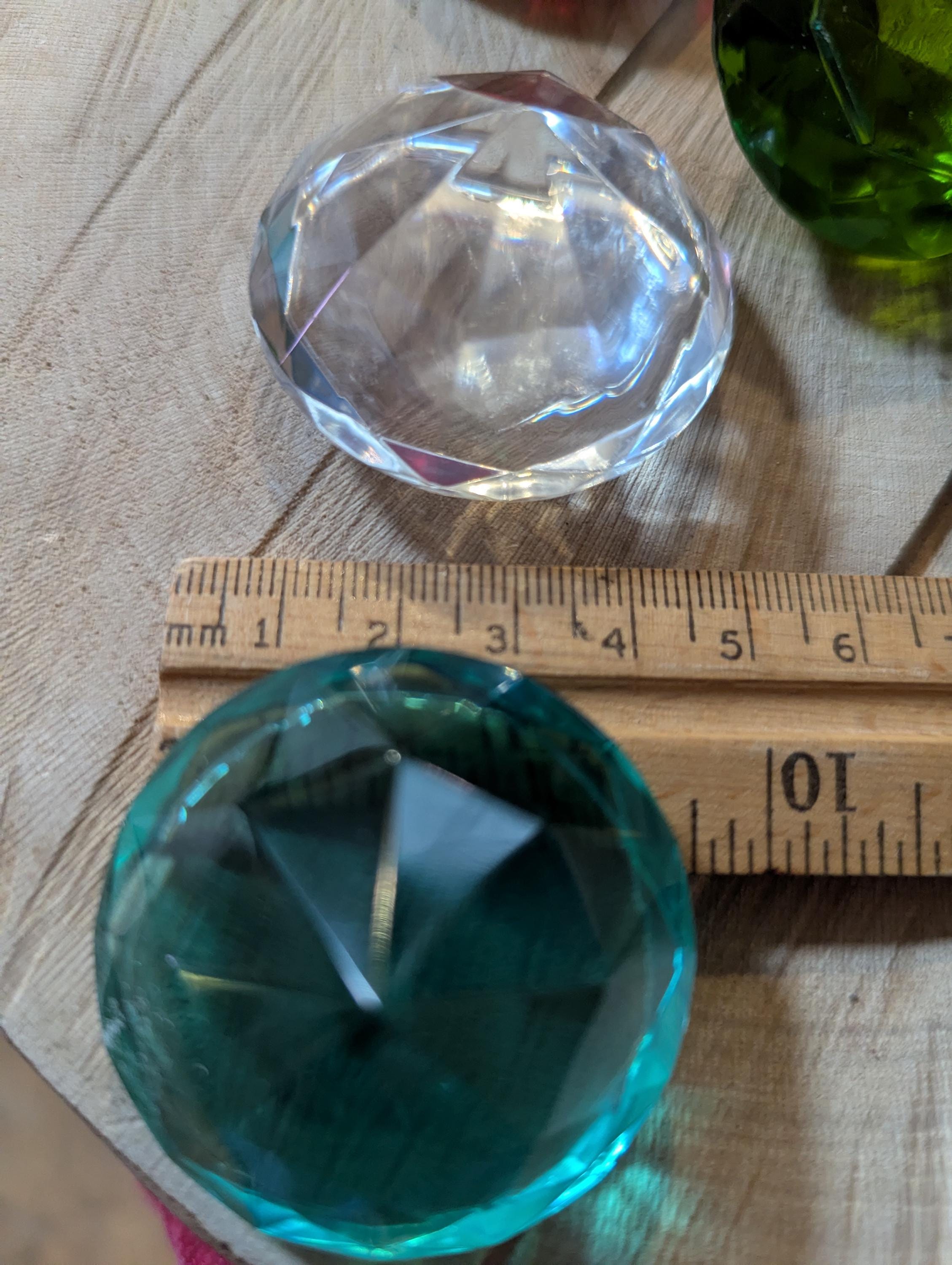 Video Game Gem Cosplay Prop / Custom Set of 8 Gems / Custom Cosplay Gem ...