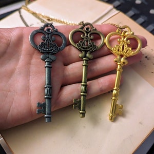 Royal Key Necklace Queen Key to My Heart Fantasy Necklace Faux Skeleton ...