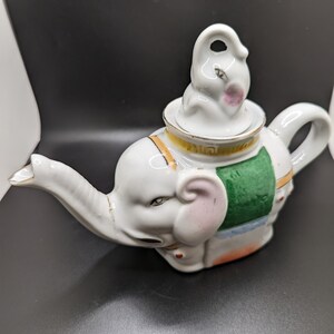 Elephant Teapot / Vintage Teapot / Elephant Gift / Gifts for Elephant ...