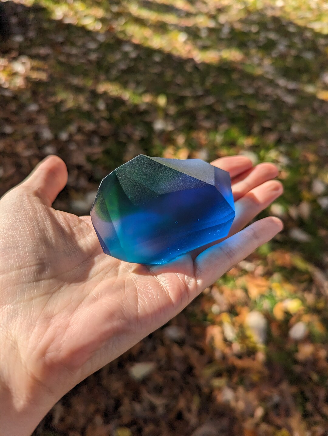 Blue Irregular Resin Crystal Dark Blue and Green Gem Resin Gem for ...