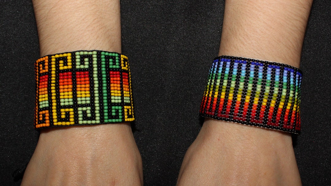 Bracelets Glass Beaded by Etnia Embera - Etsy