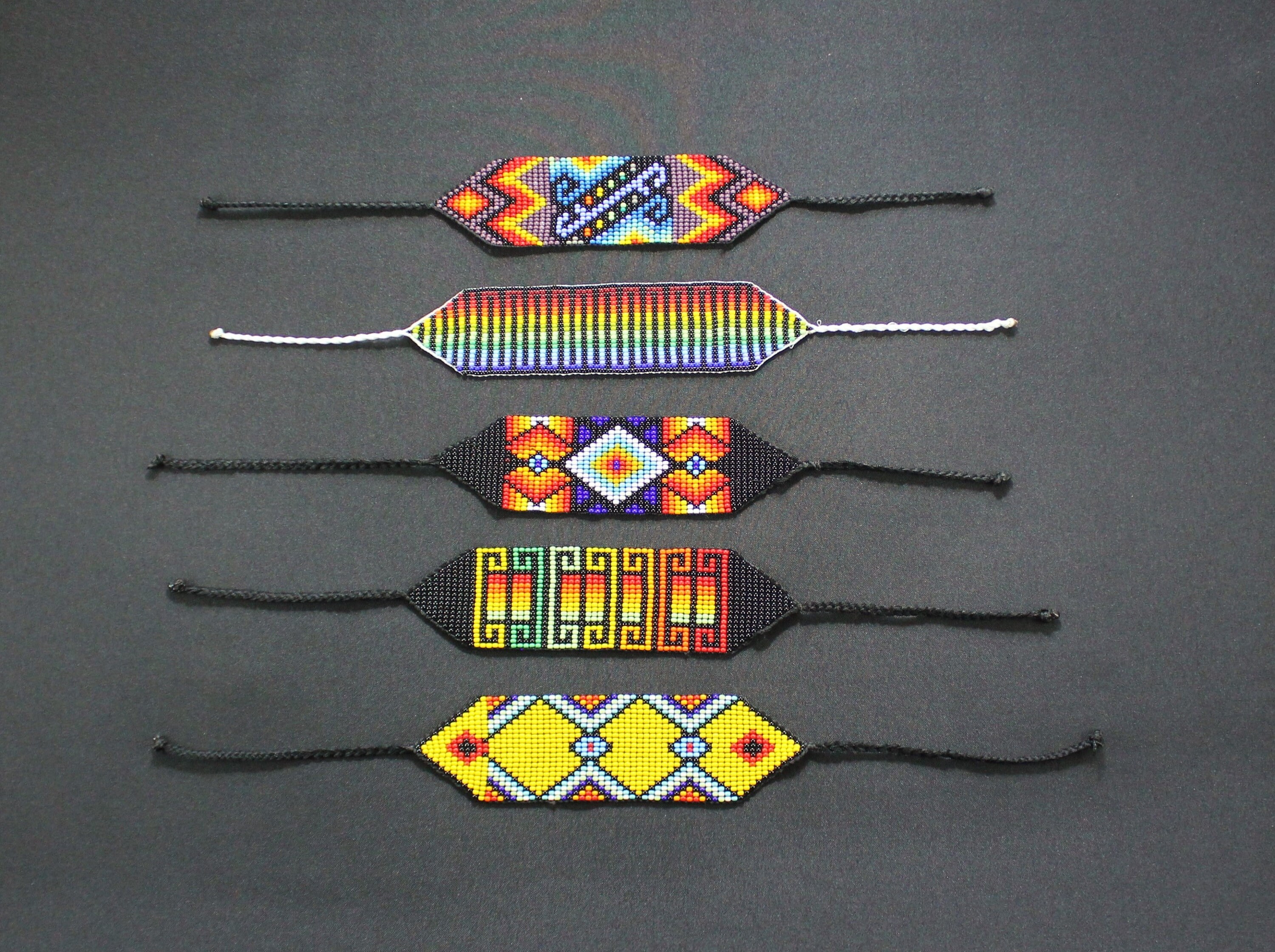 Bracelets Glass Beaded by Etnia Embera - Etsy