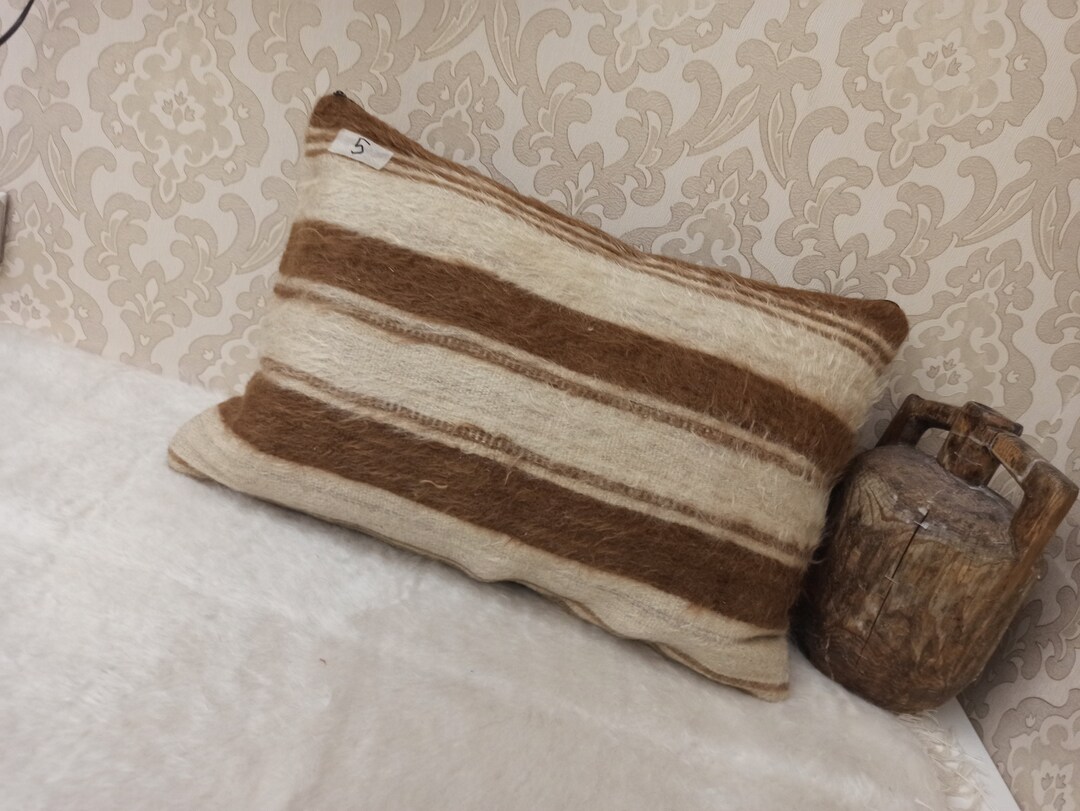 BOTH SİDE , 16x24 İnches, Vintage Blanket Pillow, Handmade Goat Wool ...