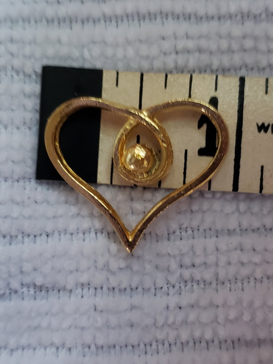 Gold Plated Heart Lapel Pin. This Simple Heart Pin Has a Small Glass ...