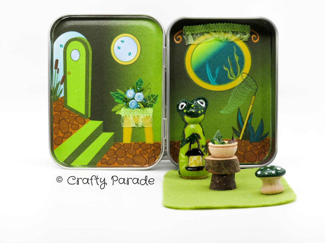 Frog Tin Box Playset: Miniature Amphibious Home, Peg Doll - Etsy