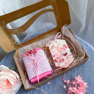 Valentines Day Gift Set, Rose Fragrance, Handmade Set, Rose Soy Wax ...