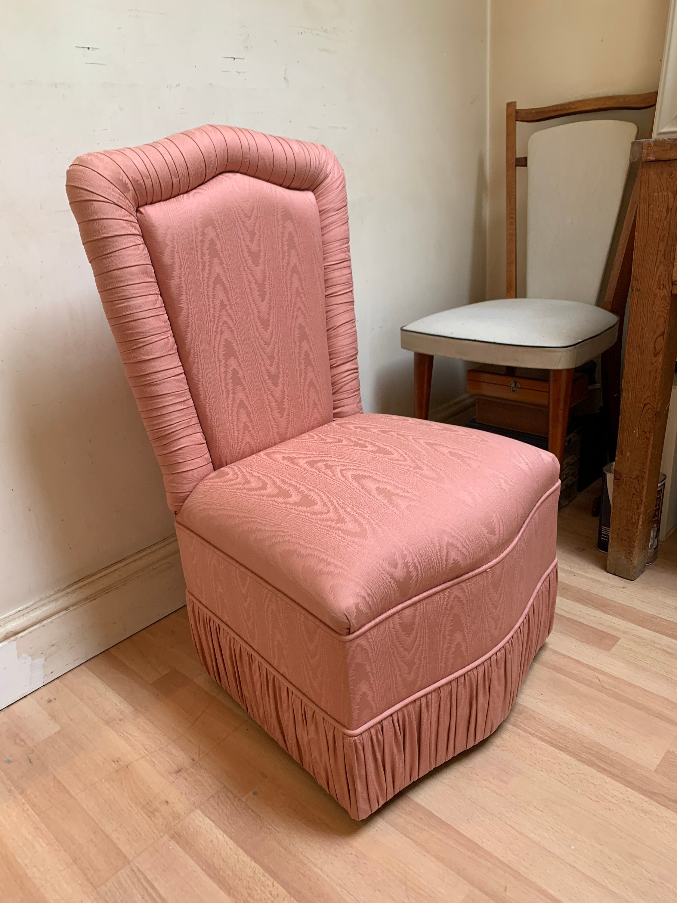 REBECCA: Pink Vintage Chair