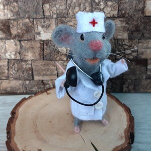 Felted Doctor Mouse With Stethoscope Gift for Physician - Etsy