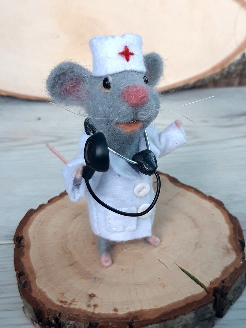 Felted Doctor Mouse With Stethoscope Gift for Physician - Etsy