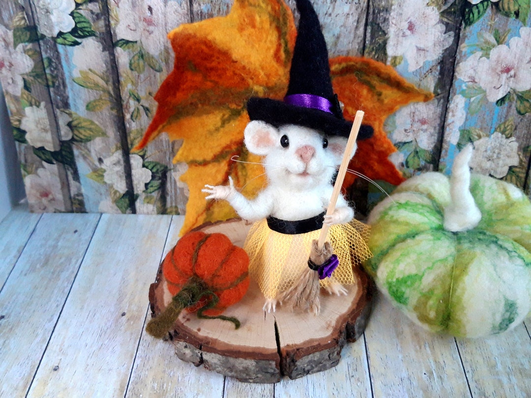 Felted Halloween Mouse With Pumpkin - Etsy