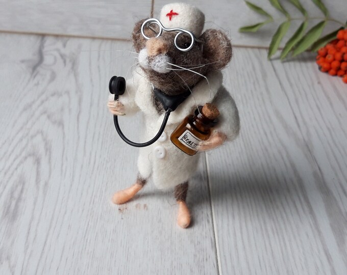 Felted Doctor Mouse With Stethoscope Gift for Physician | Etsy