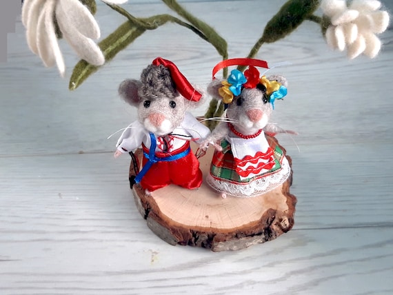 Felted Mice Miniature in Traditional Ukrainian Outfit - Etsy