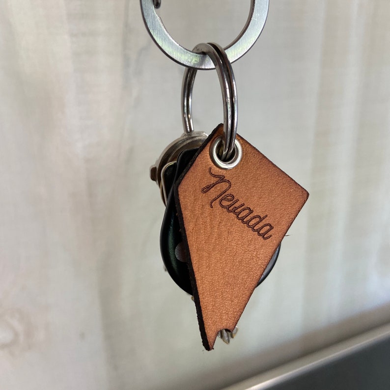 Personalized State Keychain Show Your Roots the Best Gift | Etsy