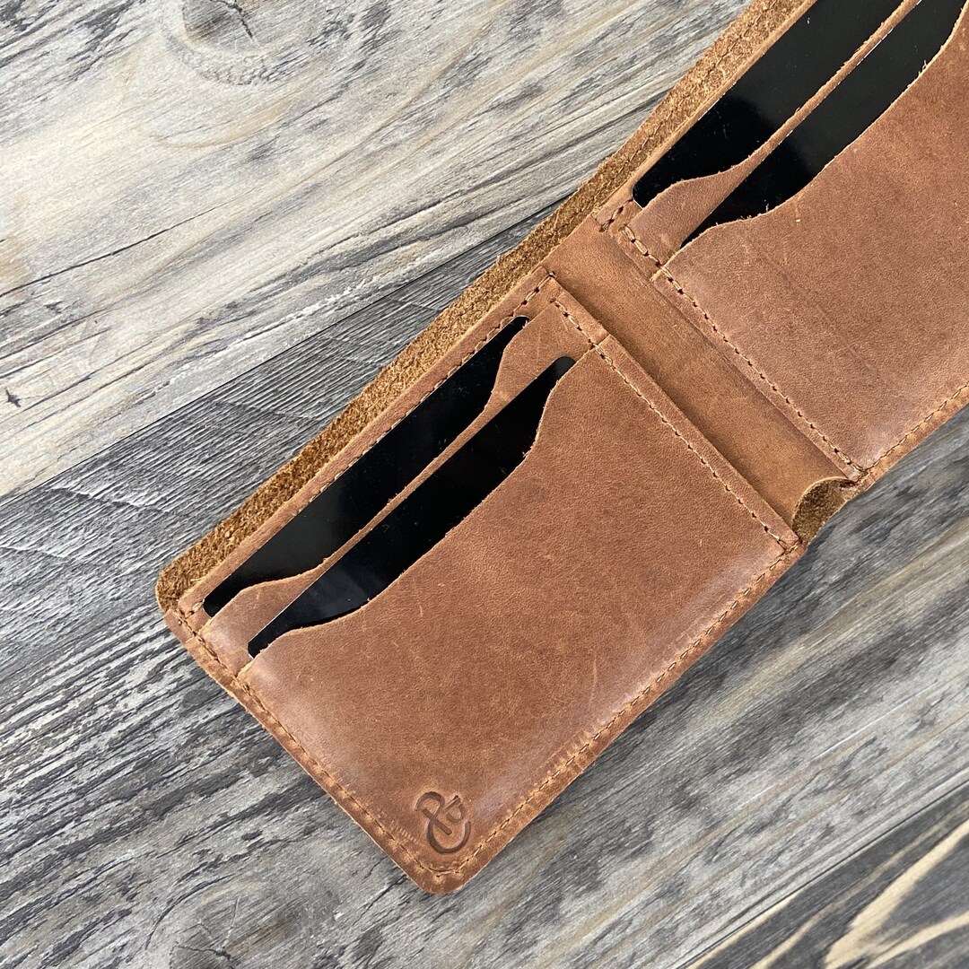 The Attoyac Personalized Brown Bi-fold Wallet- the Best Gift for Dad ...