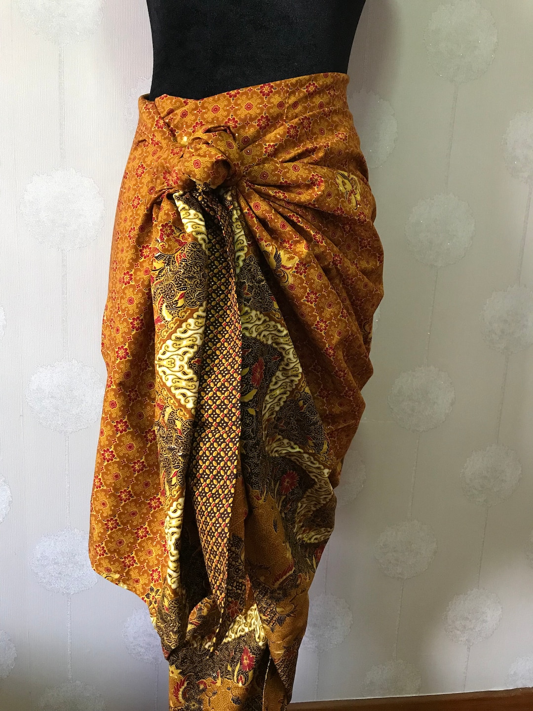 Promotion Traditional Batik Sarongs for Season Gift - Etsy