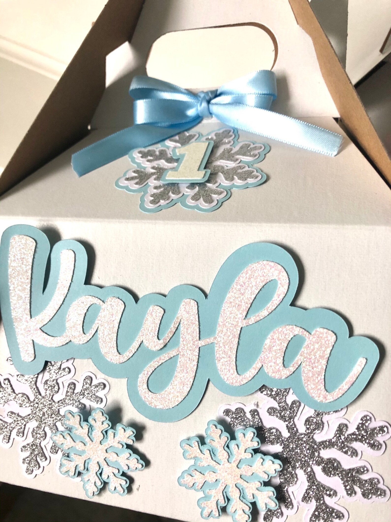 Snowflake Favor Boxes | 6x4x4 Inch Gable Boxes | Winter Wonderland ...