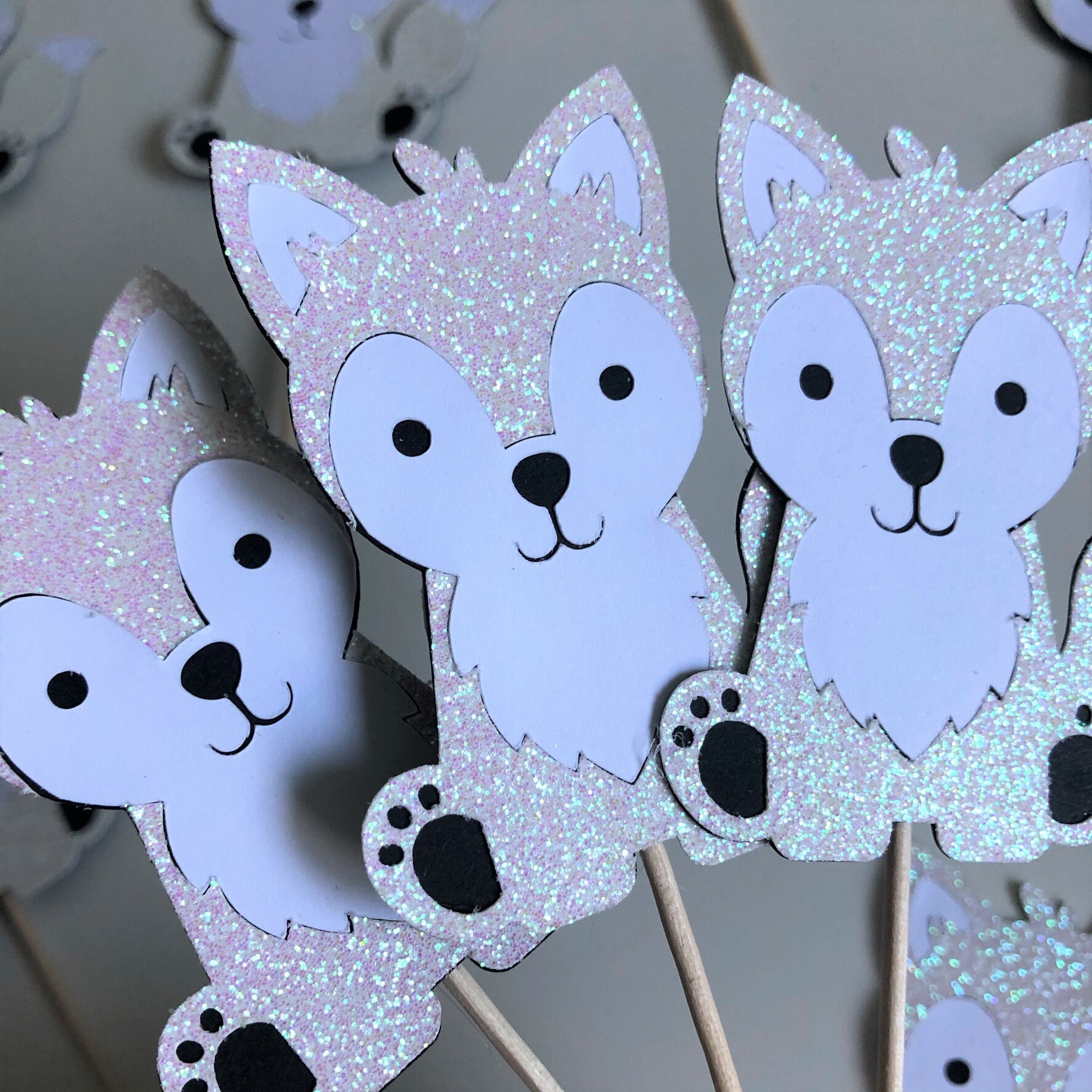Wolf Cupcake Toppers | Arctic Animals Winter Wonderland Theme Party ...
