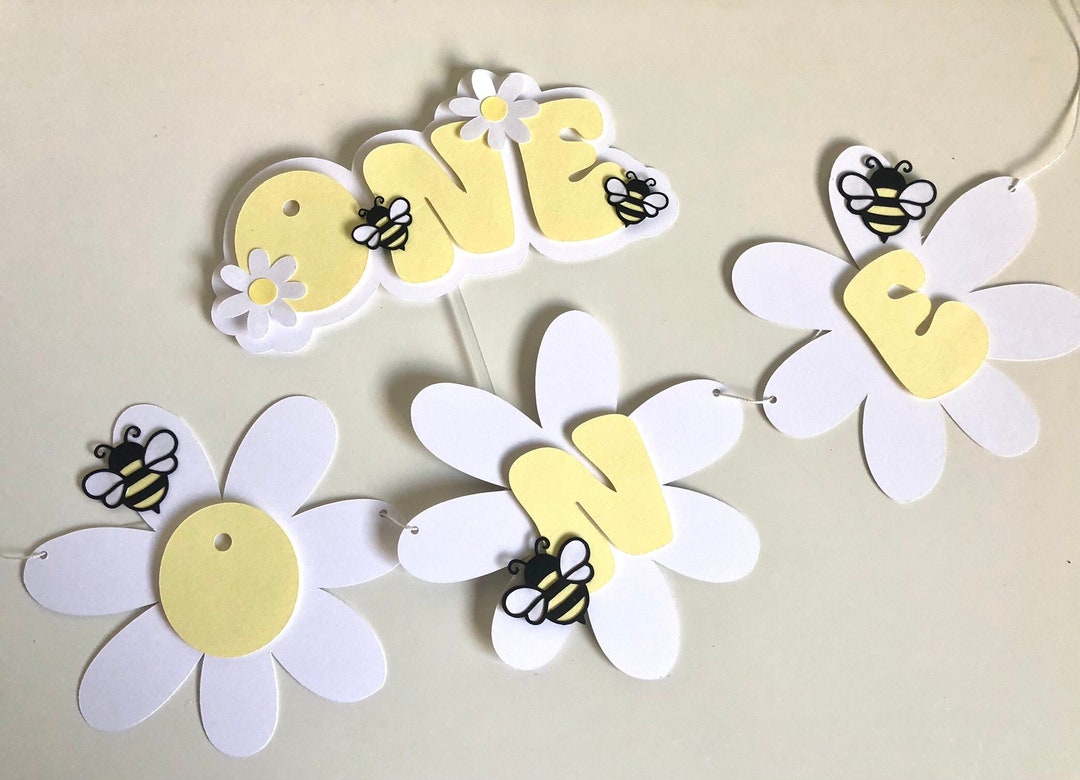 Retro Daisy Cake Smash Set | Groovy One | Daisy and Bees Retro Hippie ...