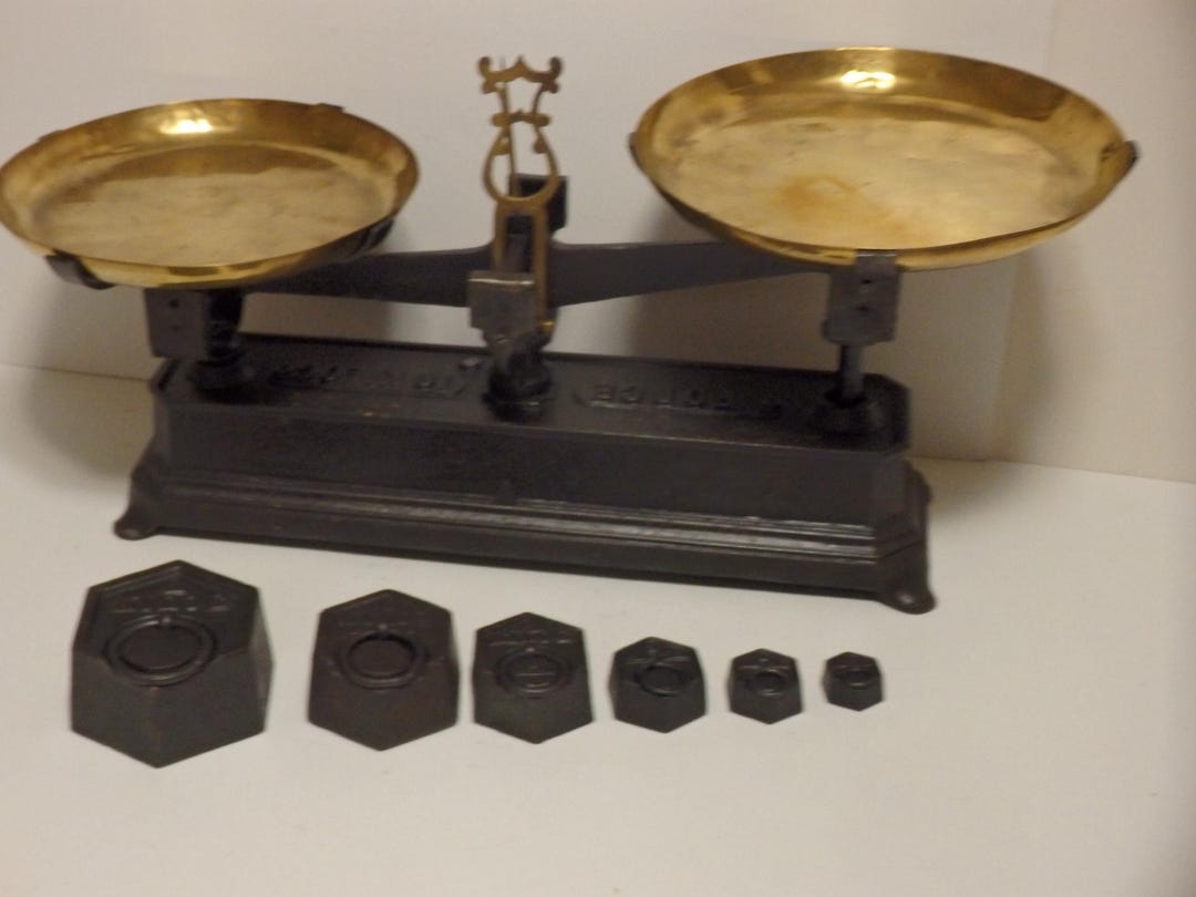 Old Roberval Scales Carrying 10 KG With 6 Cast Iron Weights All in ...