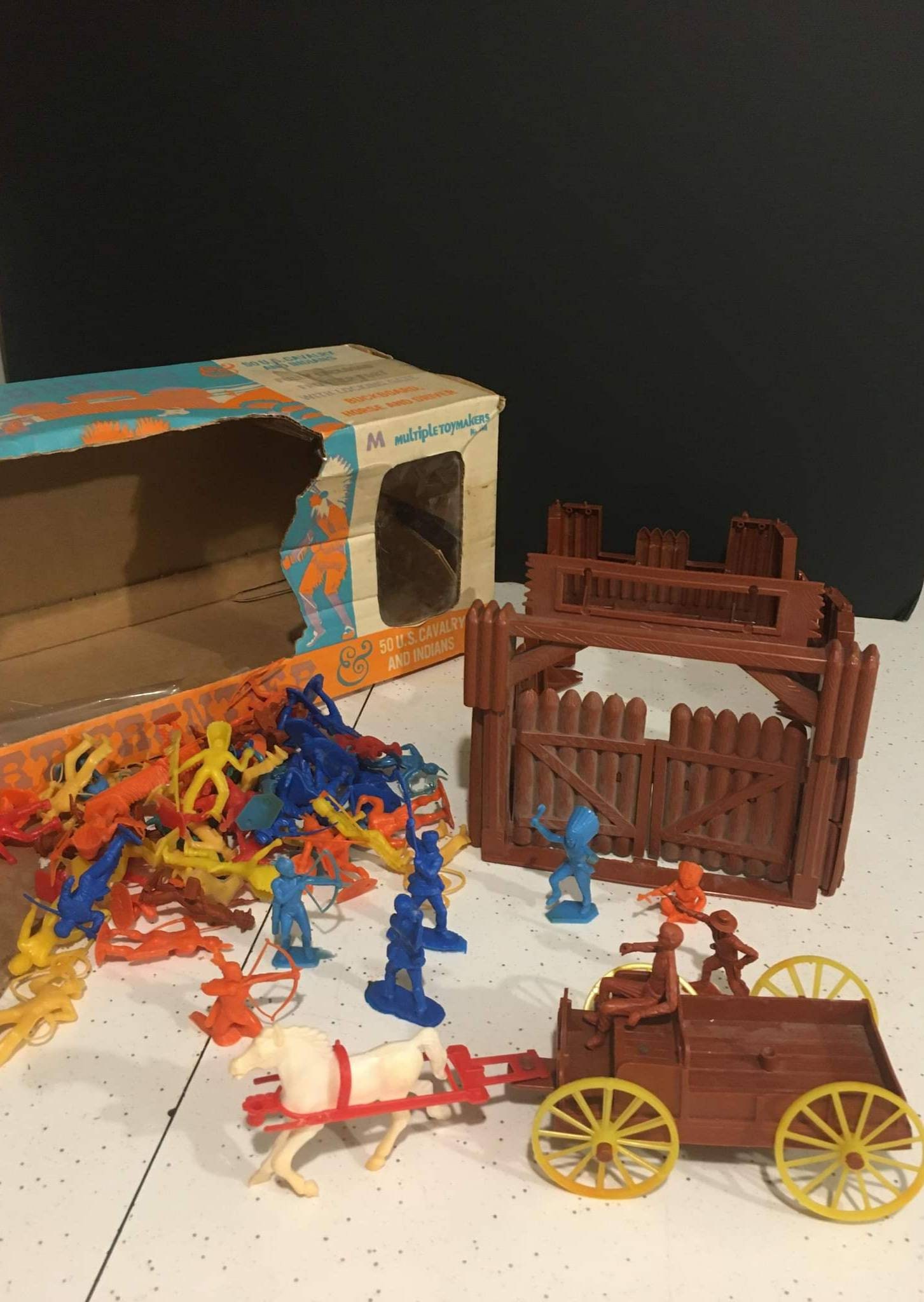 Toy Fort Apache Playset
