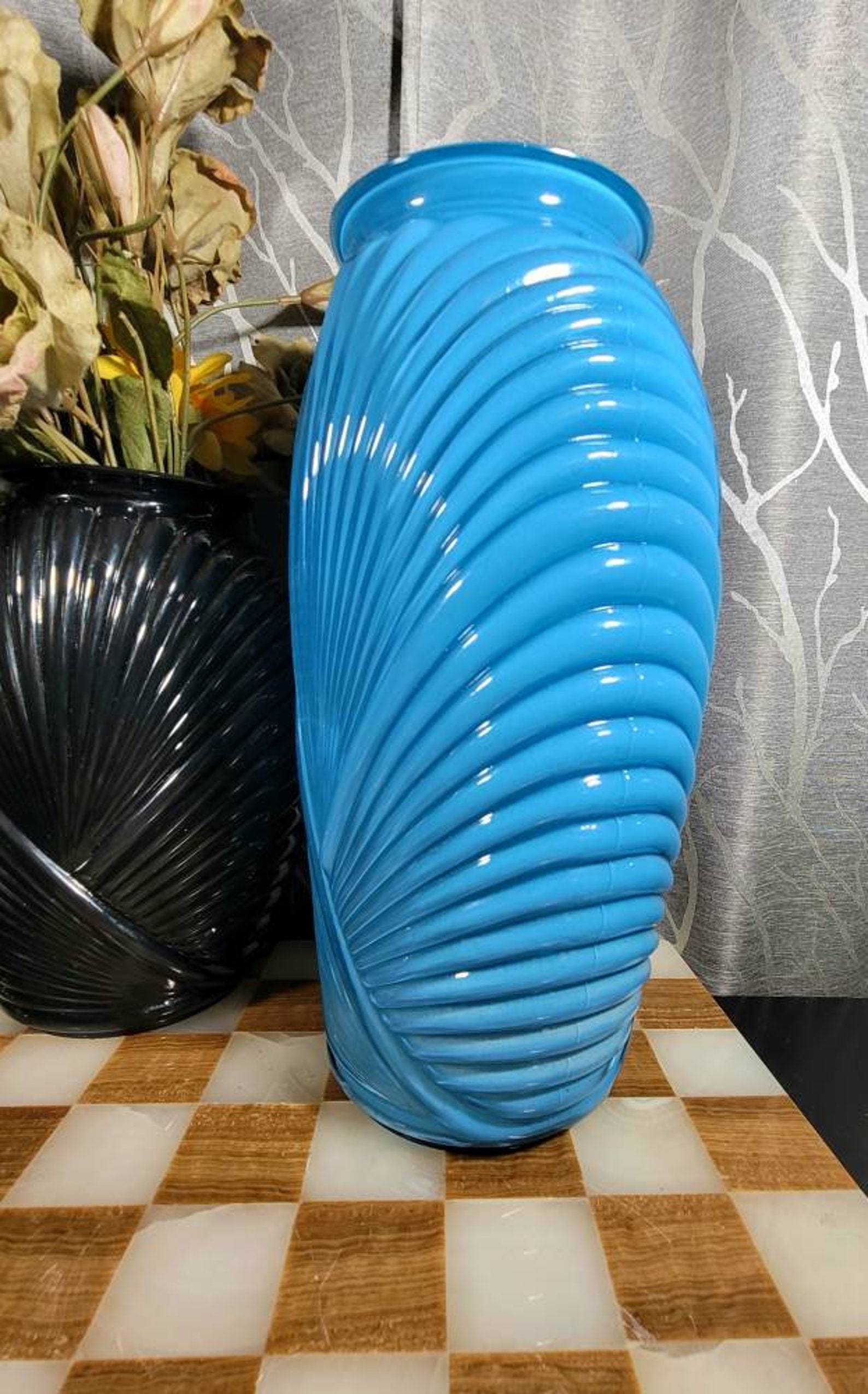 Ribbed Shell Vase, Shell, Clam, Glossy, Hollywood, Vibrant, Turquoise ...