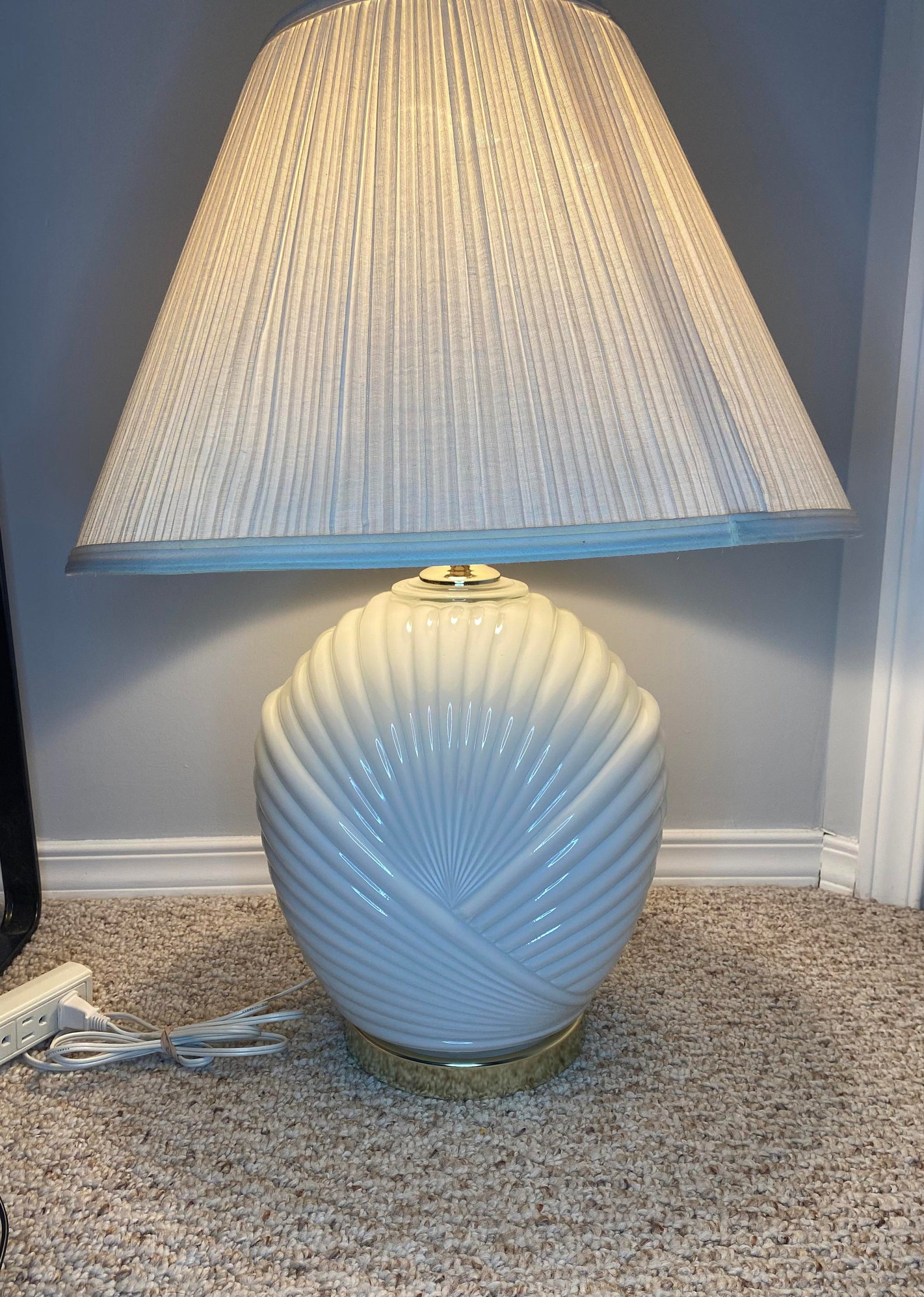 Large Table Lamp, Shell, Clam, Glossy, Art Deco, Regency, 80s Lamp ...