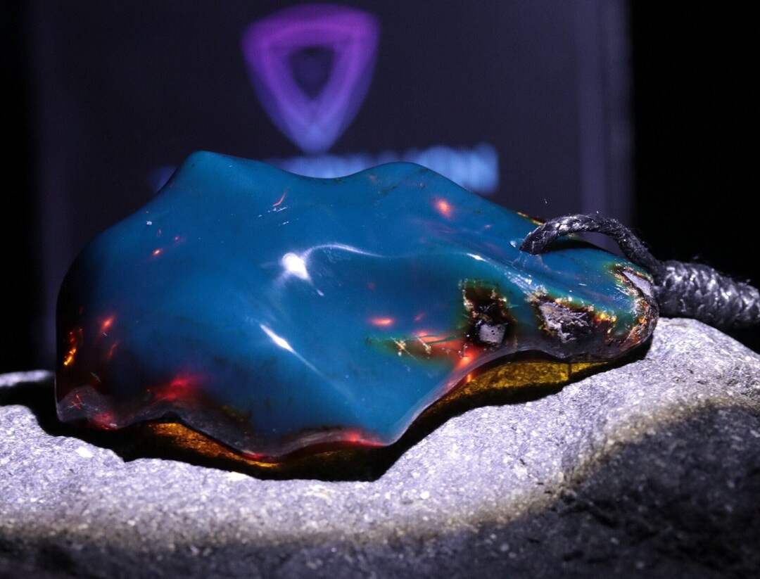 Zupertrillion Ultra Rare Blue Amber Pendant Vivid Blue With Live Semi ...