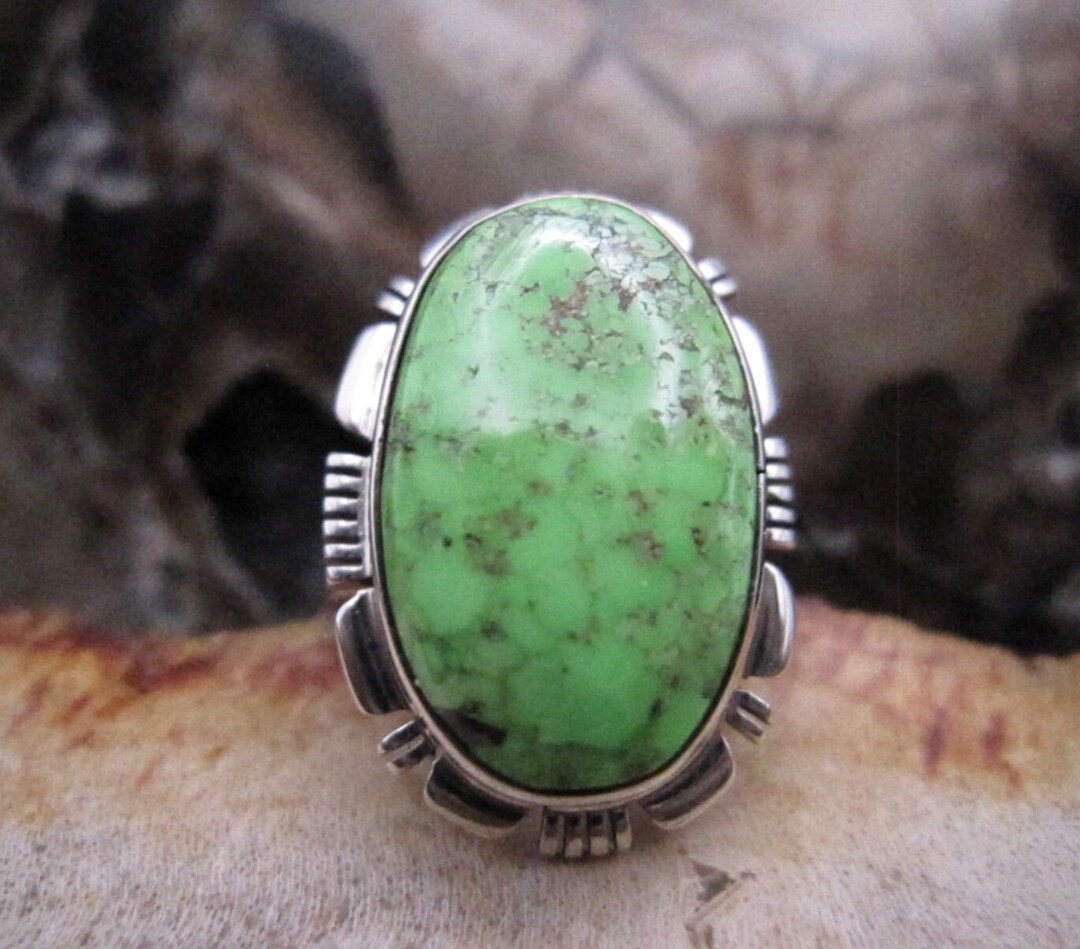 Native American Gaspeite Sterling Silver Ring: Apple Green Stone - Etsy